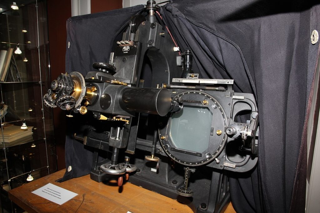 Voltage Comparator: An Introduction To Comparators